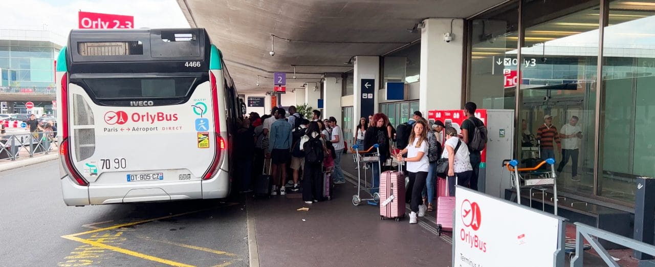 ¿Cómo llegar desde el aeropuerto de Orly al centro de París?